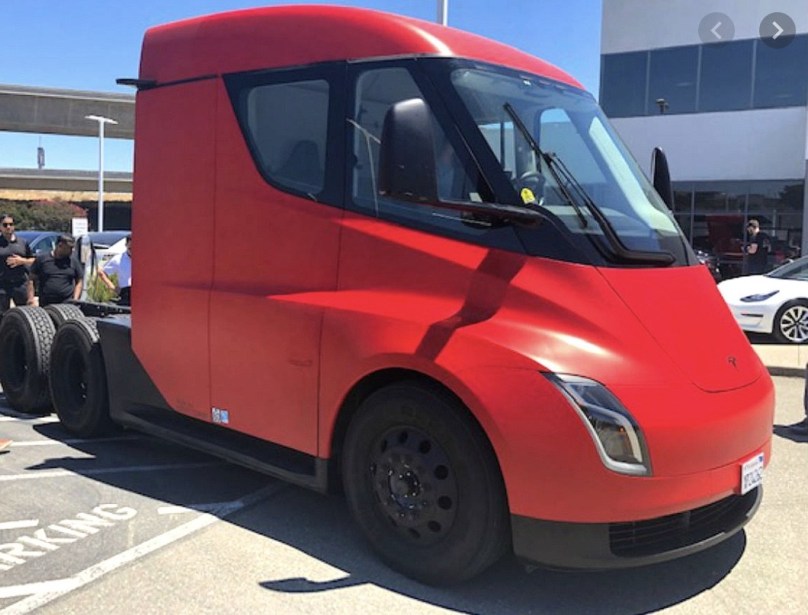 VIDEO: New Tesla Semi Prototype Up Close and Personal